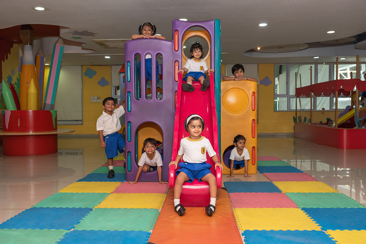 Indoor Games | Goldcrest High, Vashi