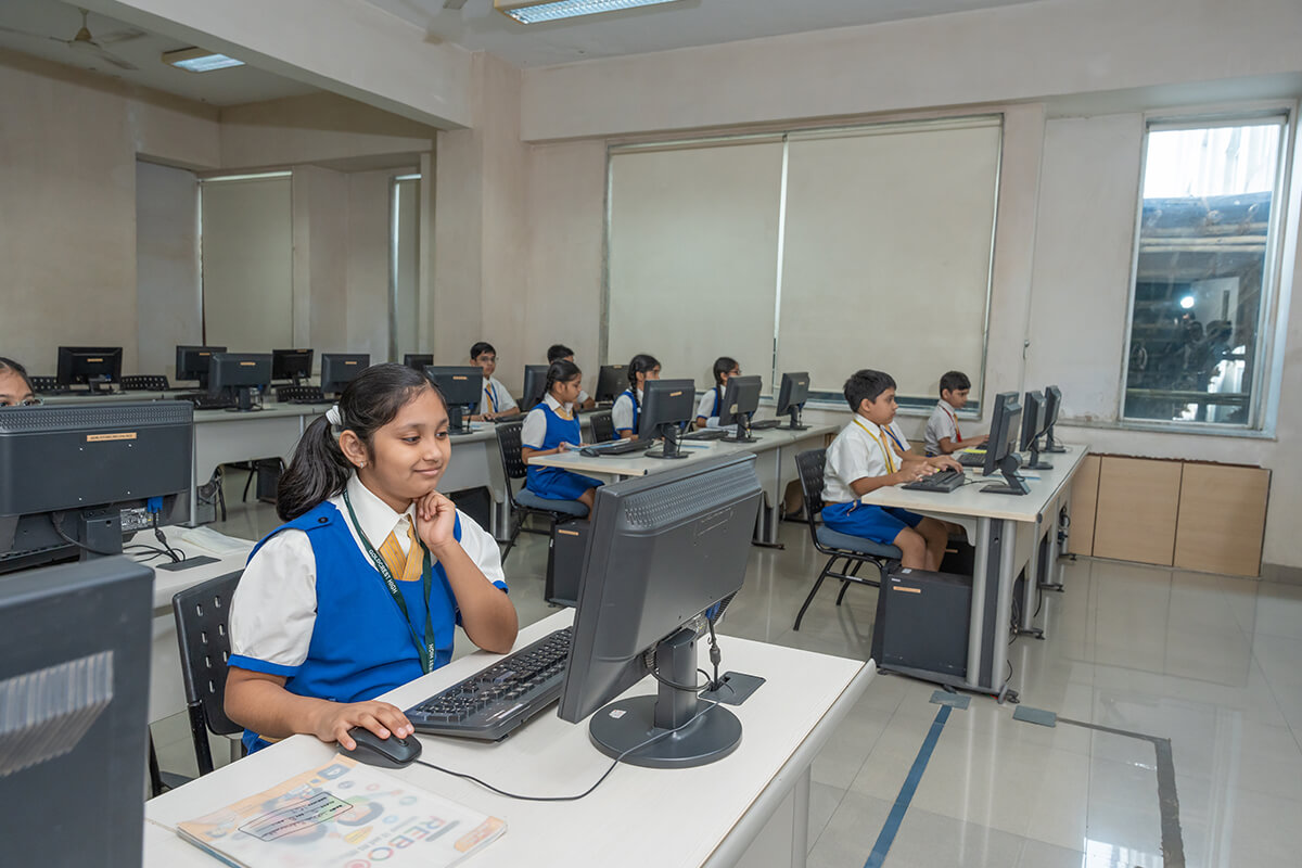 Smart Classrooms, Library, Science Labs | Goldcrest High, Vashi